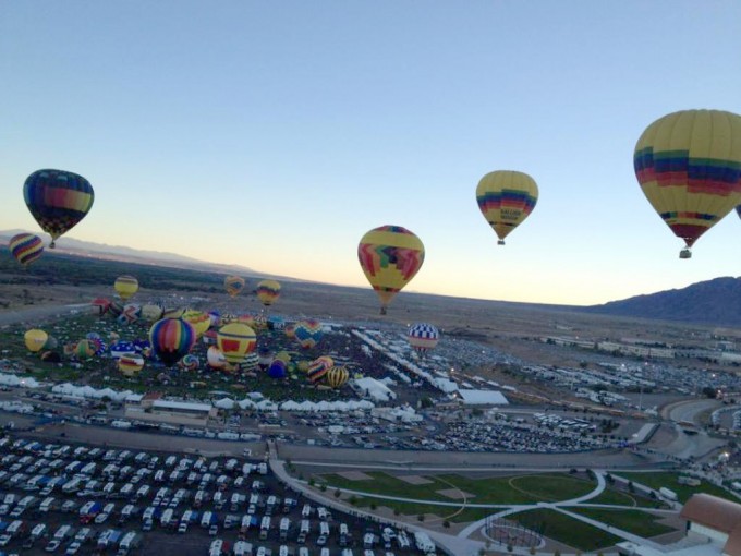 43rd Albuquerque International Balloon Fiesta hosts Balloonists from 22 ...